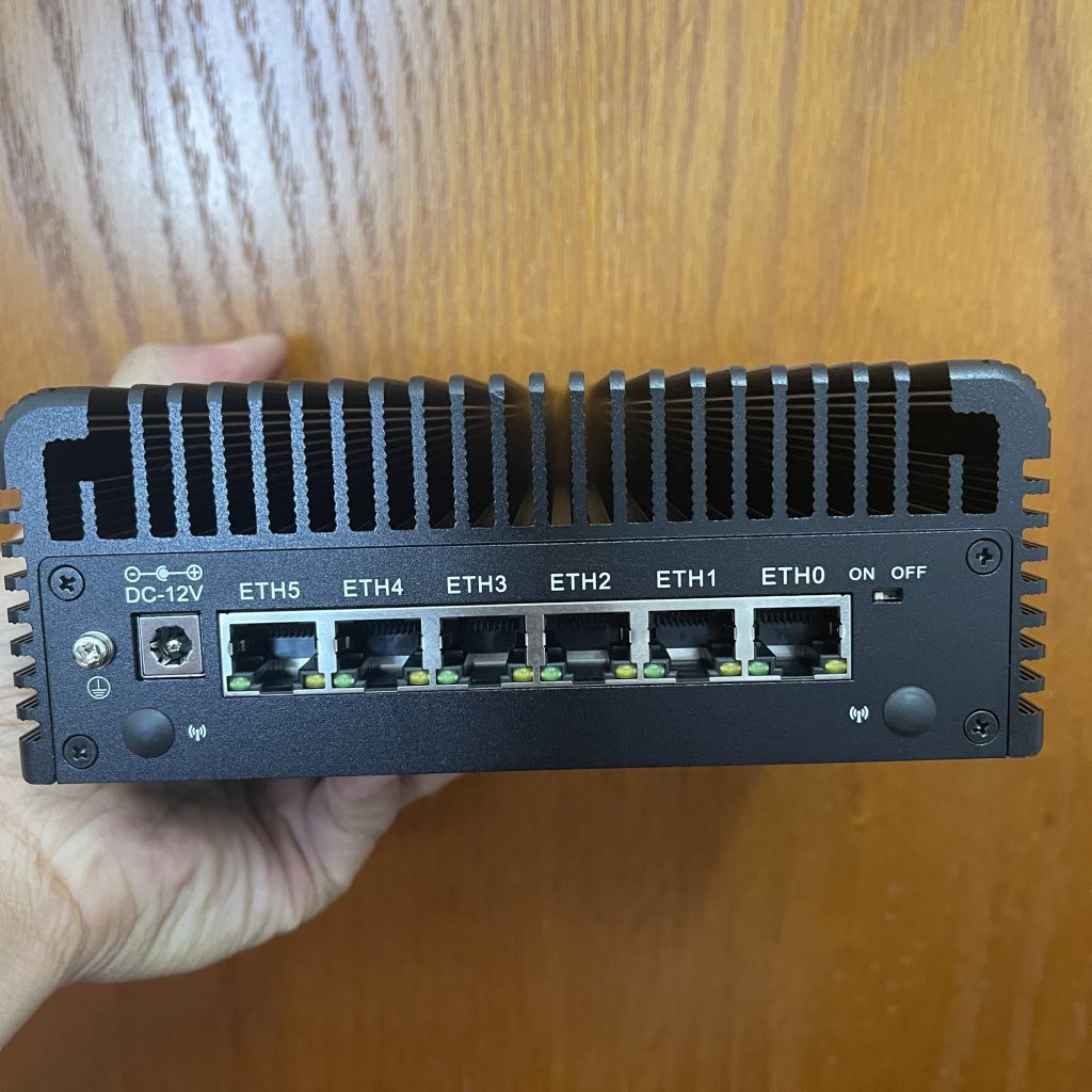 Router pfsense, mikrotik, openwrt, opnsense. CPU N100, N305 Ram 8G ddr5 ...